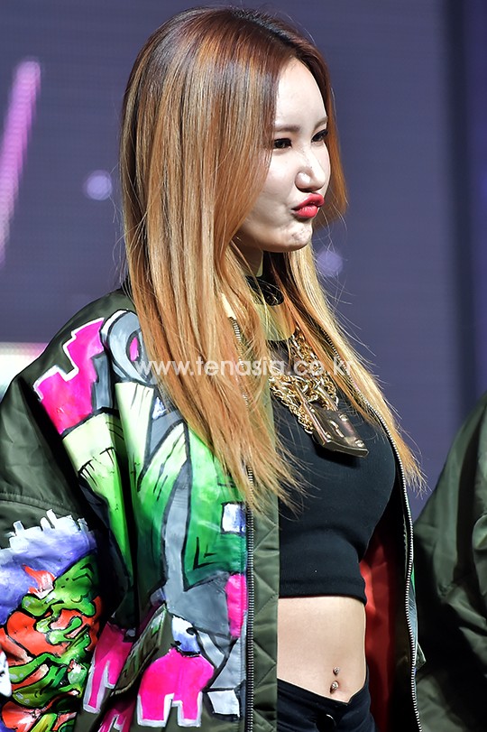 TENPHOTO LE 매력 터지는 걸 크러쉬EXID 미니 콘서트 | 텐아시아