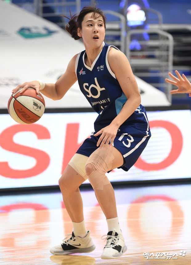 WKBL 5라운드 MVP 김단비, MIP 이소희