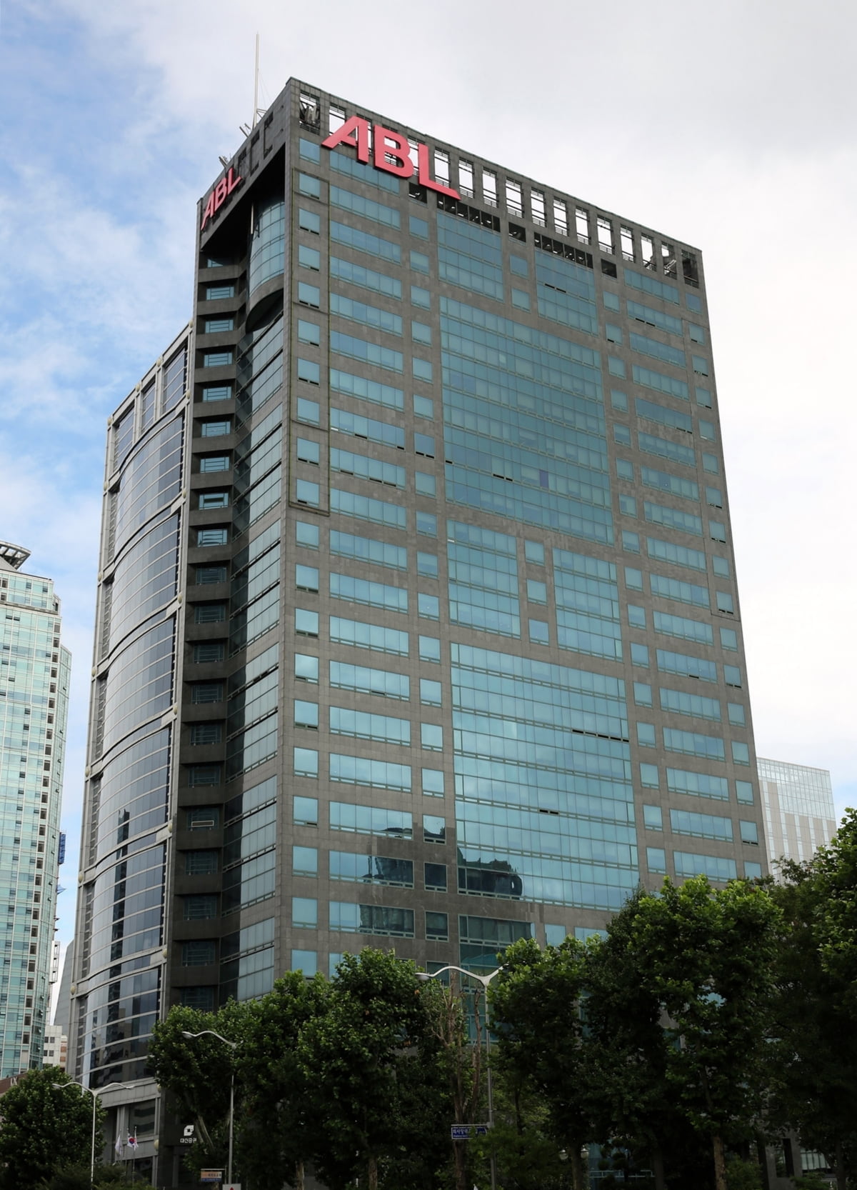 65세 이상 10명 중 1명 치매…abl생명 치매케어 출시 한국경제