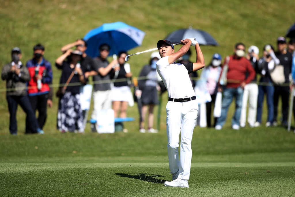 문도엽, DGB금융그룹 오픈 3R 선두 도약…코리안투어 3승 정조준 | 한국경제
