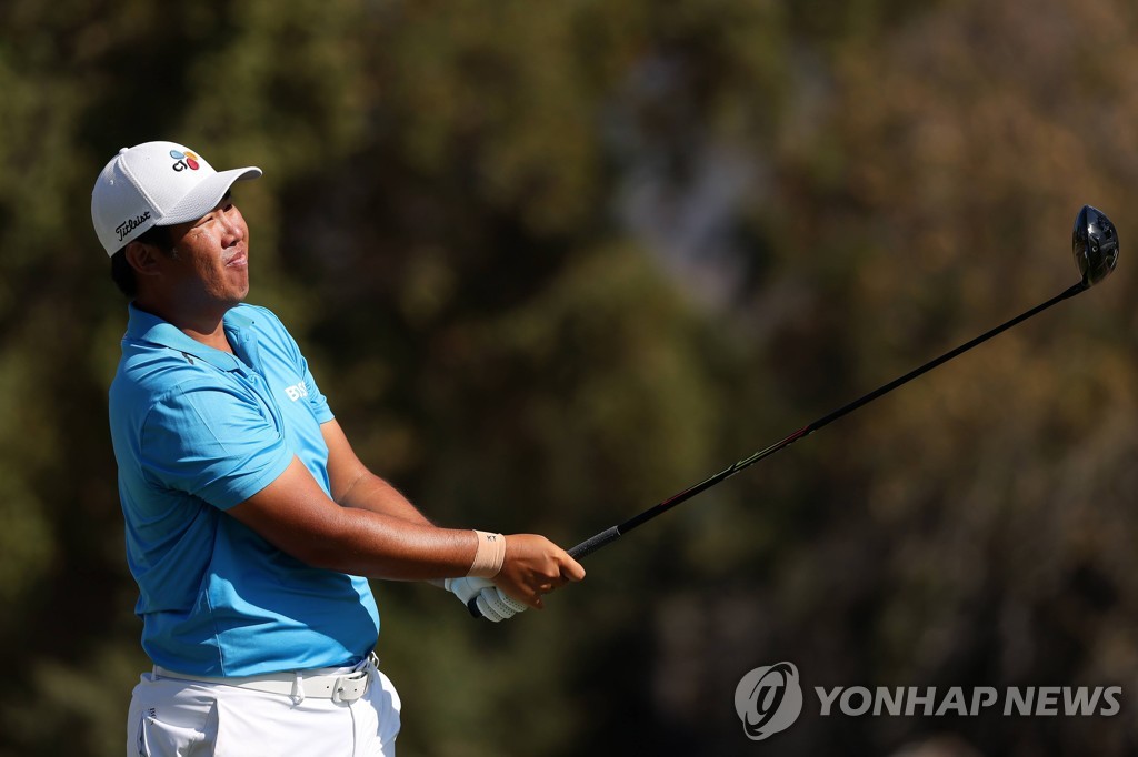 안병훈, PGA 투어 시즌 개막전 2R 공동 3위…선두와 2타 차 | 한국경제