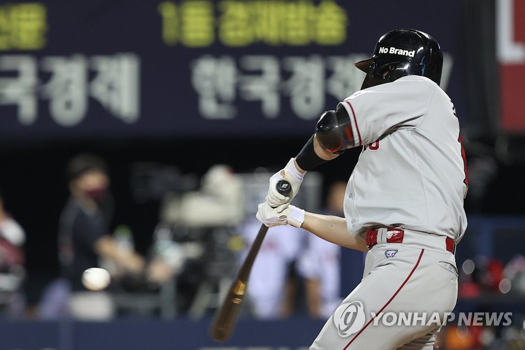 최정 9회 동점포로 20홈런 고지…SSG-LG 연장 12회 무승부 | 한국경제