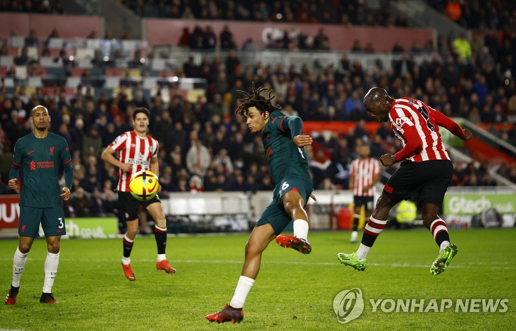 브렌트퍼드, 84년 만에 리버풀 격파…EPL 6경기 무패로 7위 도약 | 한국경제