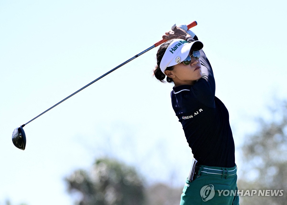 리디아 고, LPGA 드라이브온 3R 2위…코다 사흘 연속 선두 질주 | 한국경제